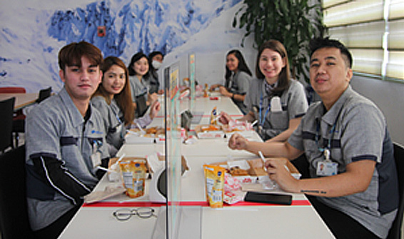 CHRISTMAS FREE MEAL | GWP | Philippines | SAMSUNG ELECTRO-MECHANICS